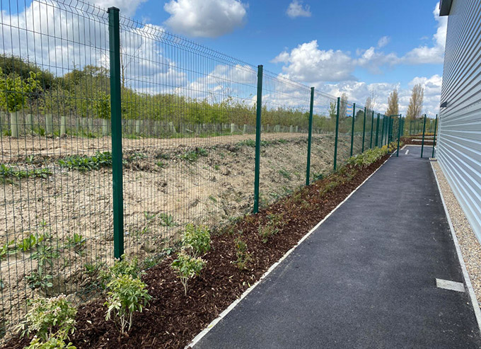 Energy storage fencing | Perimeter Solutions